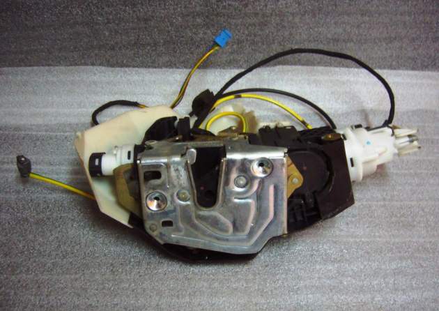 W220 DOOR LOCK, REAR LH (USED) - ﻿Mercedes Benz OEM Original Parts ...