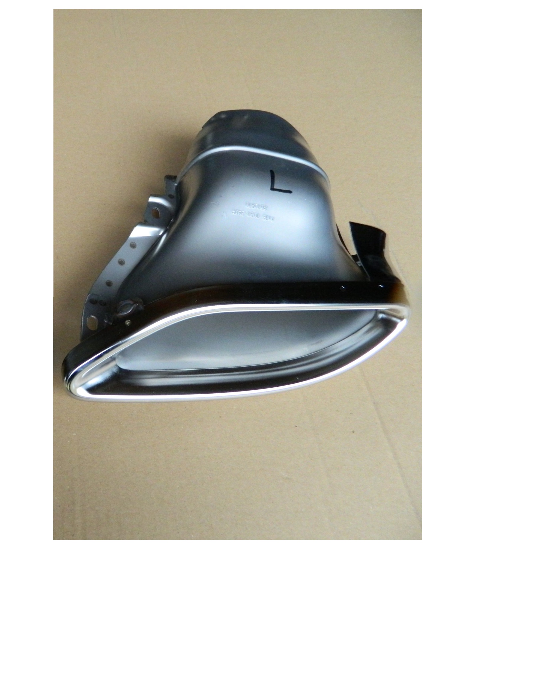 W212 RR TAIL PIPE COVER BUMPER LH (NEW) - ﻿Mercedes Benz OEM Original ...