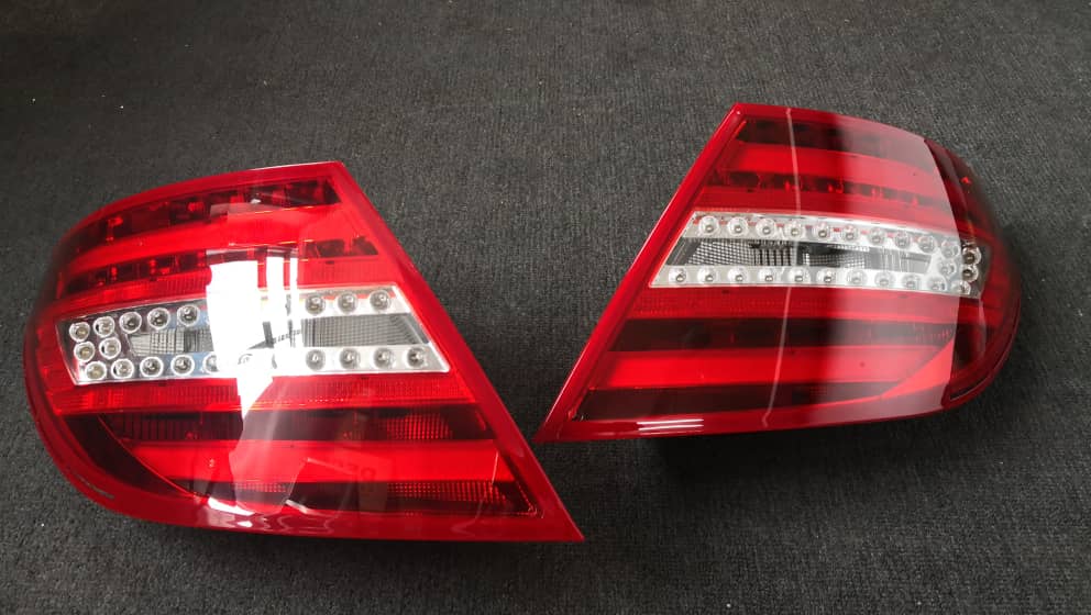 W204 TAIL LAMP (USED) PER PC - ﻿Mercedes Benz OEM Original Parts ...